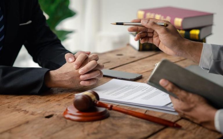 How a Personal Injury Lawyer Can Help You Move Forward? - TVPlutos